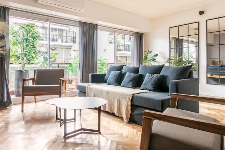Recoleta 4br – Luxury Location Next To The Hyatt - Buenos Aires