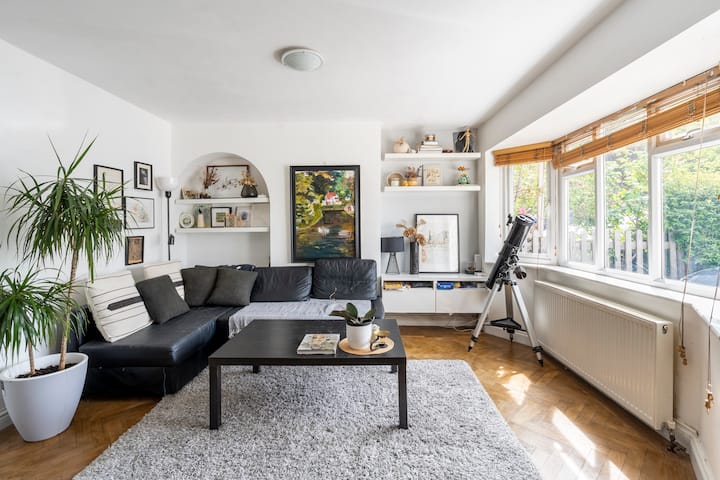 Cosy, Bright Home, Free Parking, Greater London - Surbiton