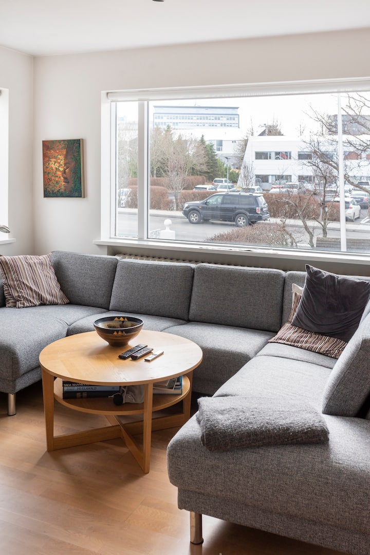 A Room In A Big Apartment Central In Reykjavik - Reykjavík
