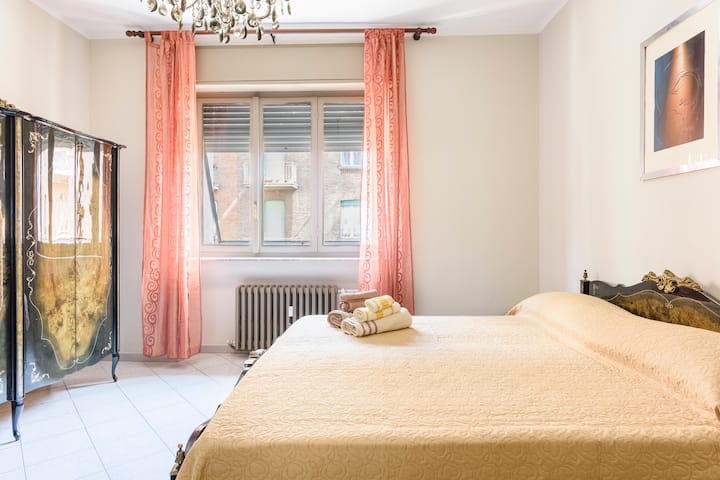 Da Liliana Stadio E Centro Città - Turin