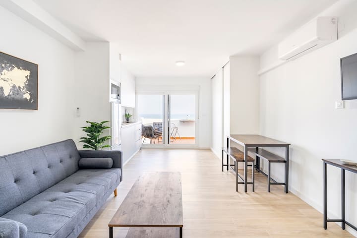 Beautiful Beachfront Apartment - Peniscola