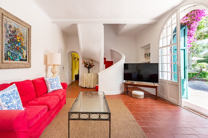 Piacevole Villa Con Piscina - Antibes
