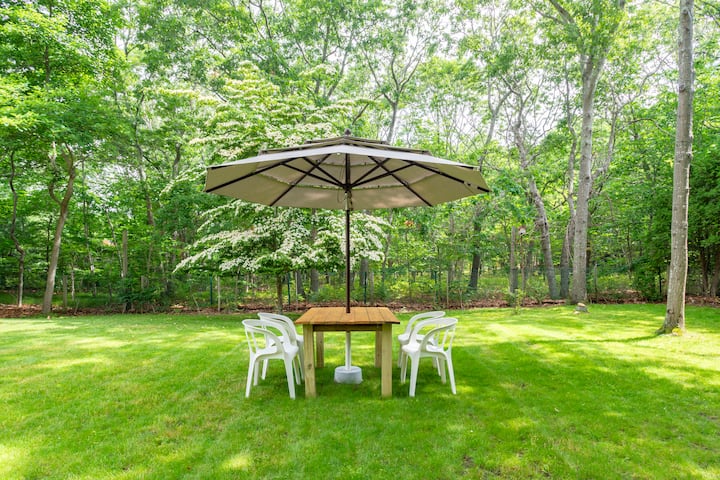 Cozy 2 Bedroom Retreat In The Hamptons - Hamptons, NY