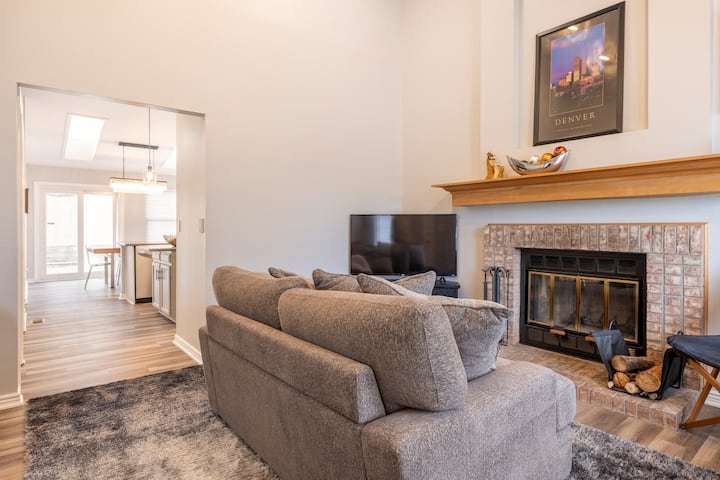 Arvada Home Away From Home - Golden, CO