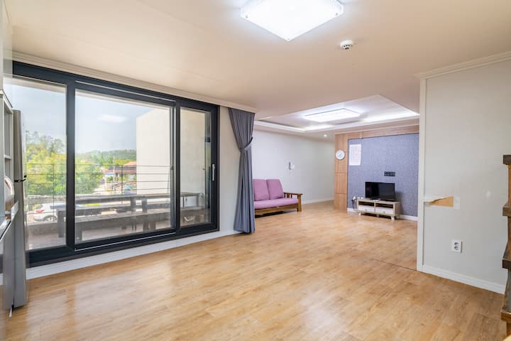 반딧불이 화이트동2층 - Busan