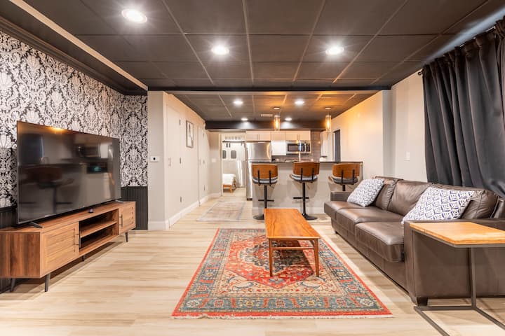 Newly Renovated Downtown Gem! - LECOM Harborcenter