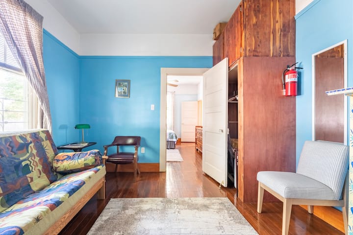 Private Mid-city Suite Near Canal Streetcar - Metairie, LA