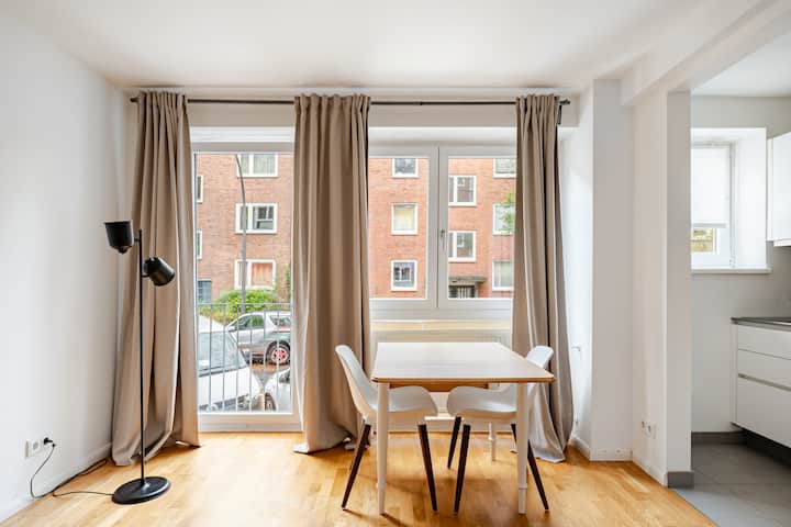 Wohnung In Hamburg-sternschanze - Hamburg