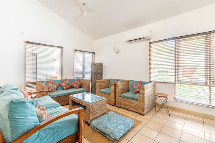 3bhk Penthouse Near Candolim Beach With Pool - Goa