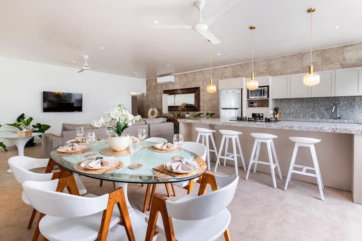 Newly Renovated, Fully Ac 3br Villa In Seminyak - Legian