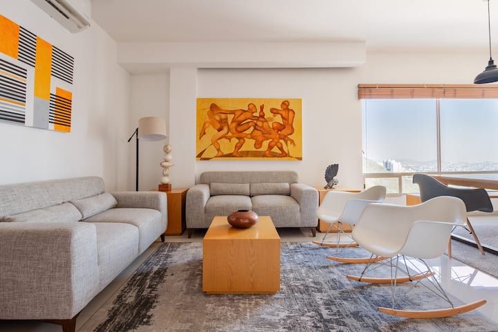 Cozy And Comfortable Room On High Floor At South - Monterrey