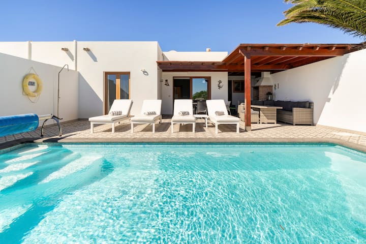 Villa Avec Piscine Et Jacuzzi Et 2 Chambres - Playa Blanca
