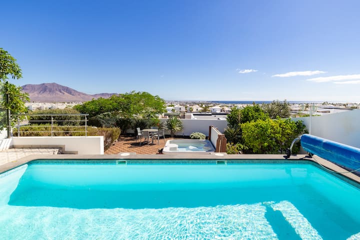 Villa Avec Piscine Et Jacuzzi 3 Chambres - Playa Blanca