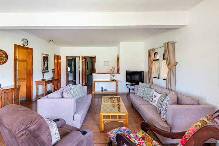 Large 2 Bedroom Condo On The San Jose Golf Course - San José del Cabo