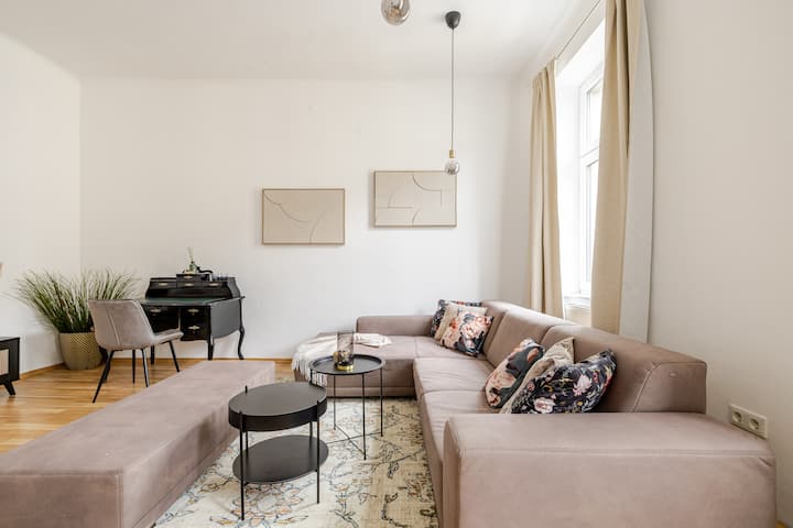 Schönbrunn Grand Apartment | 90 M2 - Vienna