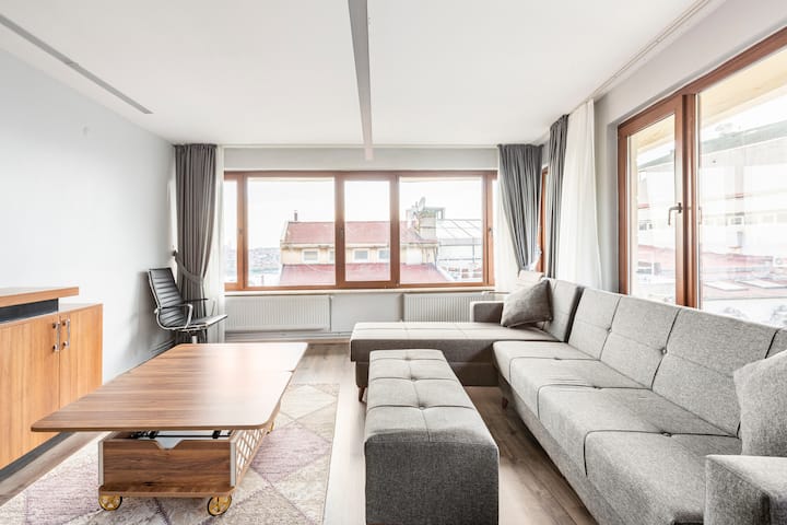 Deniz Manzaralı Asansörlü Daire
Deniz Manzaralı - Istanbul