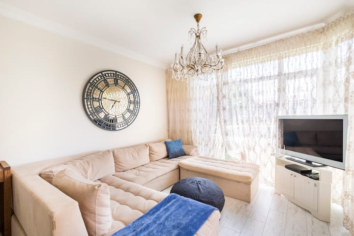 Eros 43, Apollonium Sitesi - Aydın