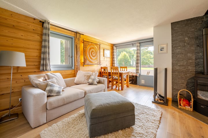 Cosy Apartment With Log Burner And Private Garage - Les Carroz d'Arâches