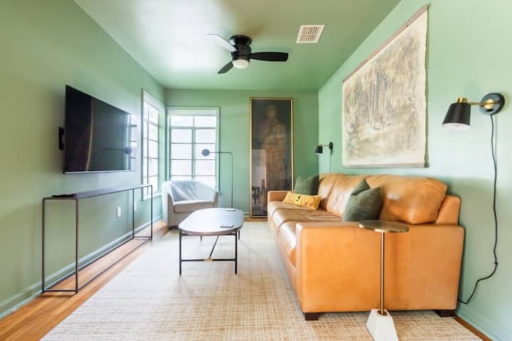 Design-forward, Bright, And Central Twee House - Austin, TX