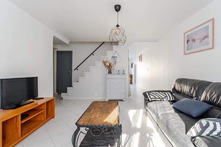 Maison Chaleureuse 2 Chambres - 4 Personnes - Bourg-Saint-Andéol