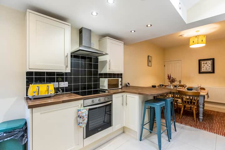 Stylish 3 Bd House In York Nr Racecourse Sleeps 6 - Fulford