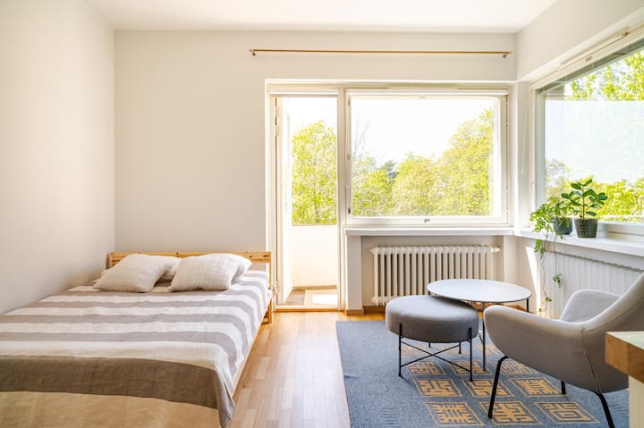 Lovely Flat With Balcony By Sea And Sibelius Park - Helsinki