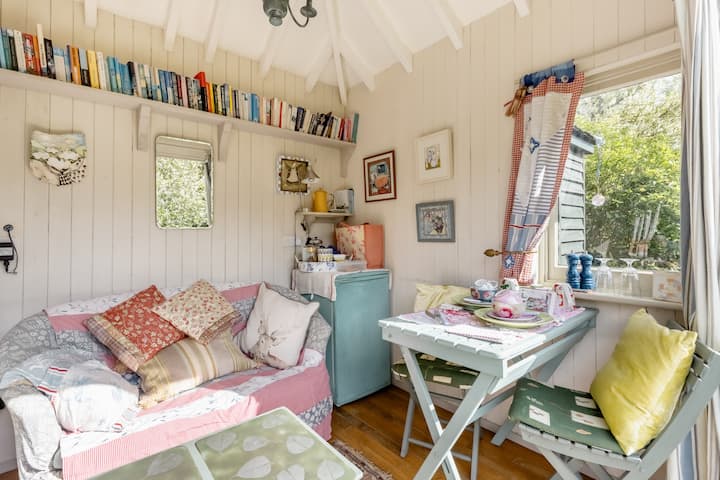 Romany Caravan At Bush Meadows - Stratton
