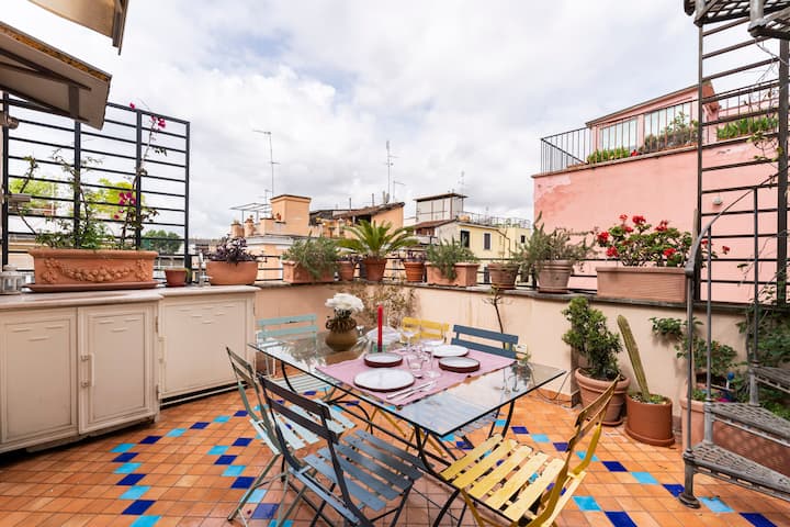 La Casa Di Vale!penthouse Overlooking The Rooftops - Rome