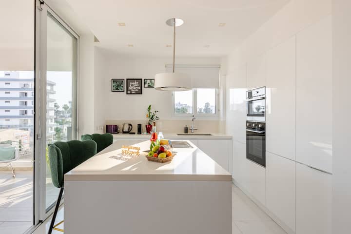 Happy Tucan Stay! - Central Larnaca - Larnaca