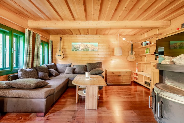Cozy Detached Chalet - Goldegg