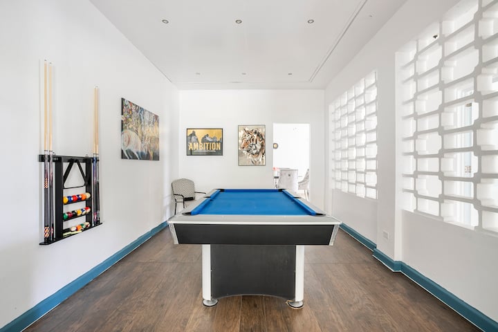 No Power Outrages! Near Airport •Pool Table •Gated - Trujillo Alto