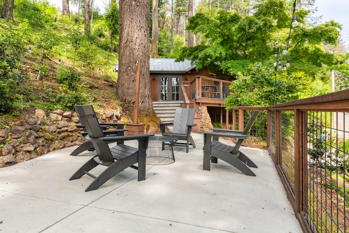 Cozy Cabin In Wine Country - Napa Valley, CA