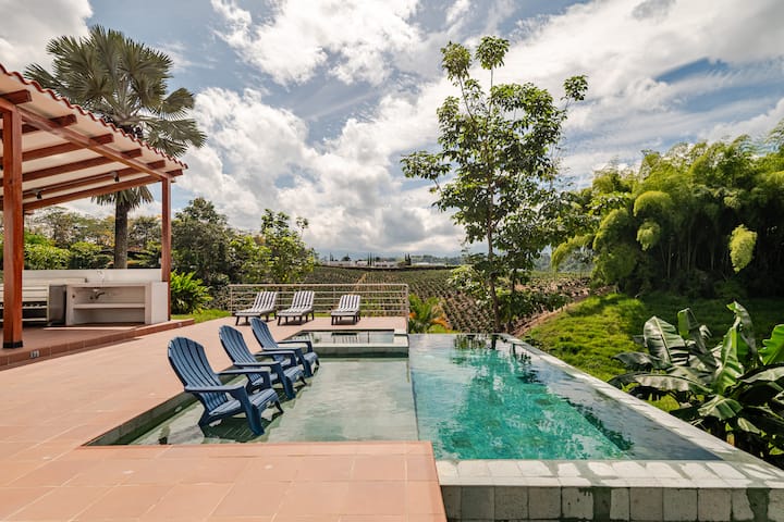 Finca Cafetera Con Piscina Y Jacuzzi | 7hb - Armenia