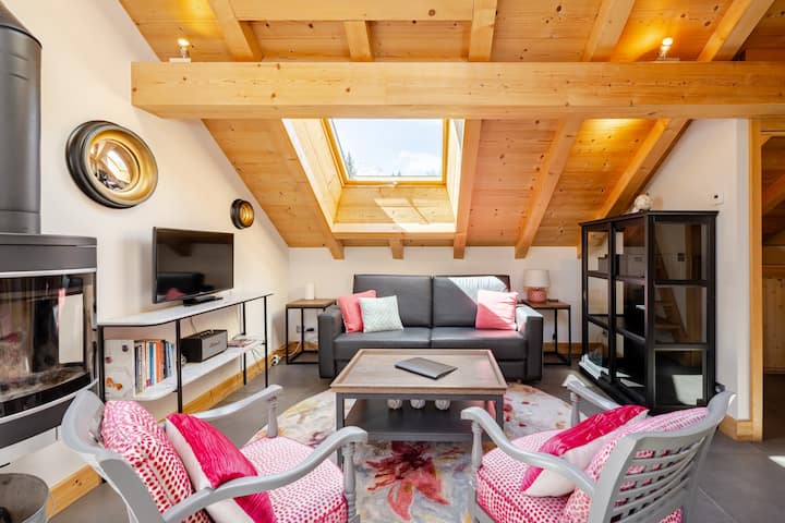 Quaint, Peaceful Chalet W/ Loft - Chamonix