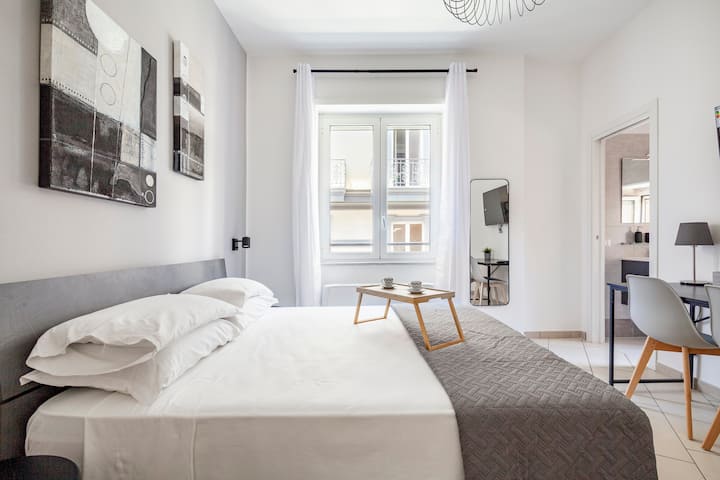 Maschio Angioino – Apartment In The City Center - Naples