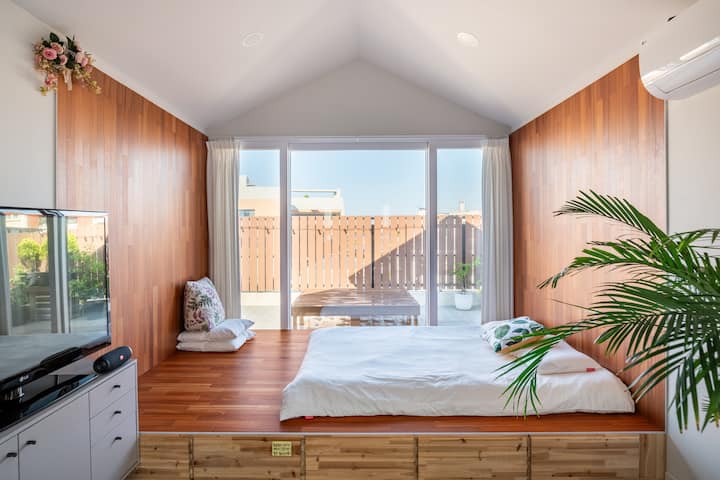 신축(3층/룸13평/테라스21평)#제주시#버스정류장근처#가족동반(청결함)#조용한숙소#맛집옆 - Jeju