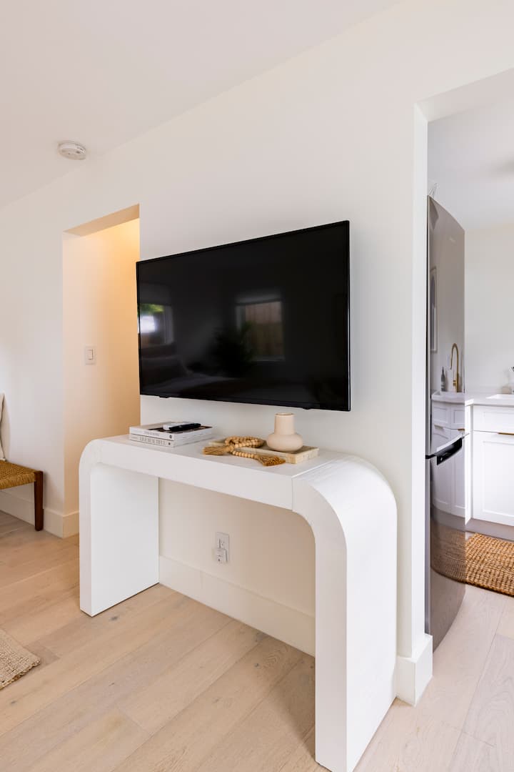 Luxury Villa | 5 Min To Las Olas & Beach - Fort Lauderdale, FL