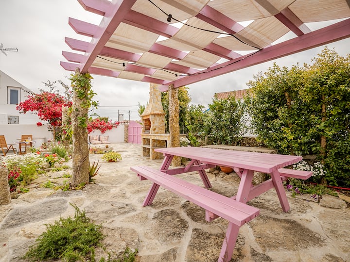 Cute House With Old Architecture Near The Sea - Sintra