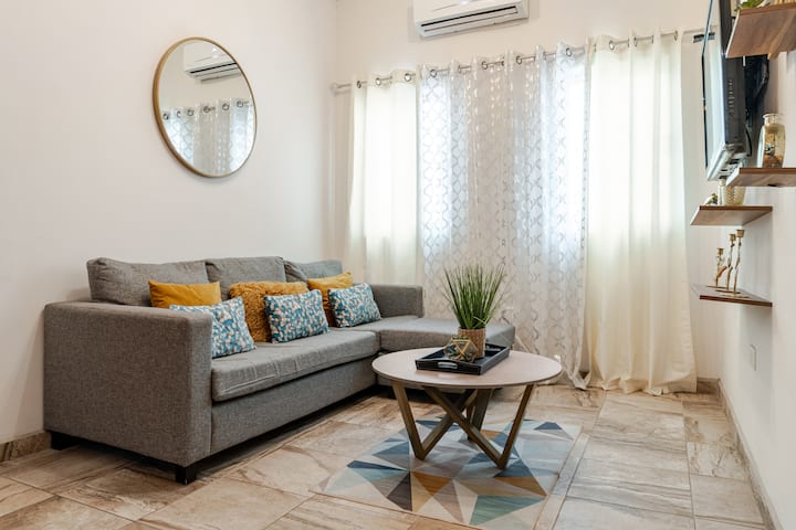 Departamento Sol | Wifi + A/c | 12 Min Malecón - La Paz