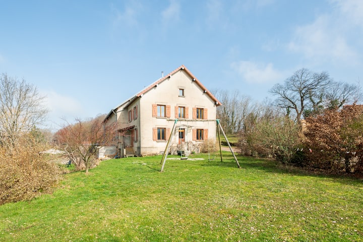 Jura, Pleine Nature Et Calme - Baume-les-Messieurs