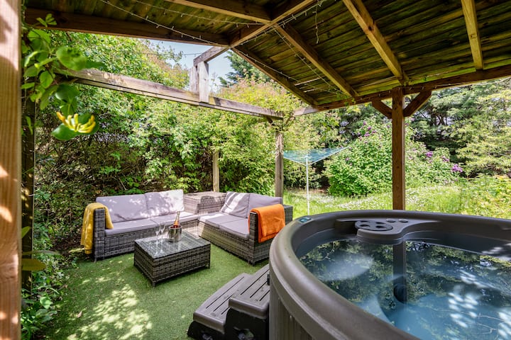 Romantic Getaway With Hot Tub - Norfolk