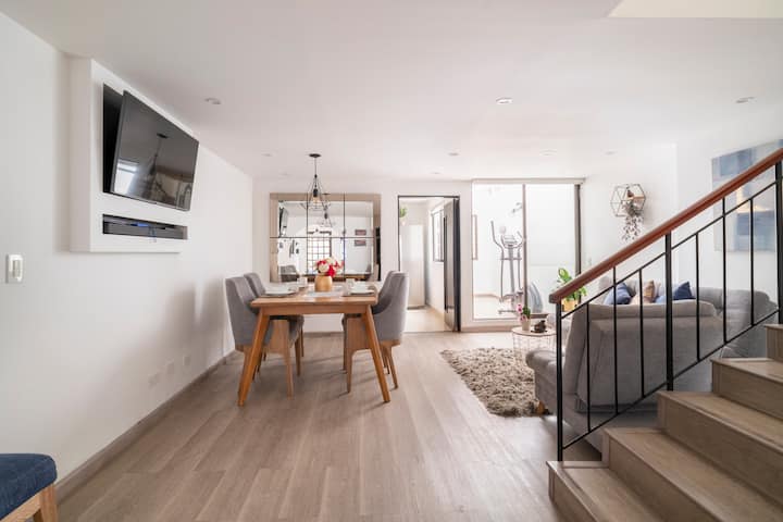 House Near The Us Embassy, Corferias, G12, Agora - Bogotá