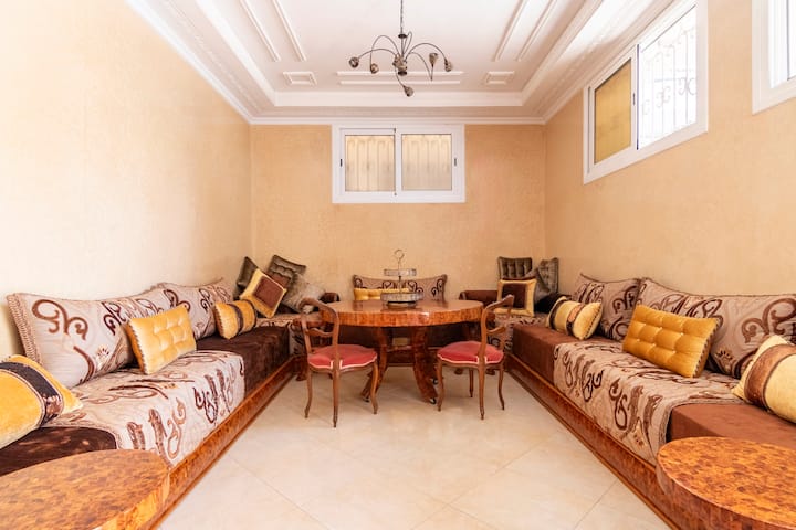 Maison Familiale Avec Terrasse,centre Ville à Pied - Agadir