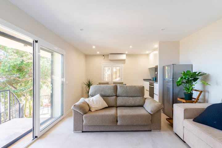 Sea View Forest Apartment - Lloret de Mar