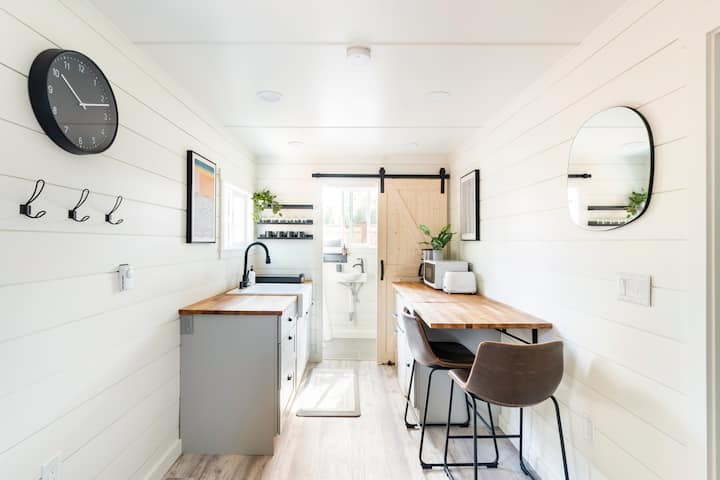 Stylish Backyard Bungalow | Centrally Located - Redmond, WA