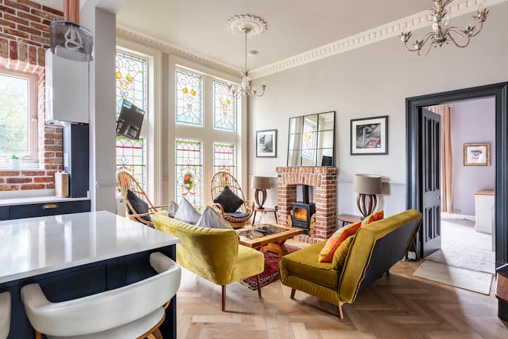 Stunning  Victorian Home Near Dumbreck Station - Glasgow