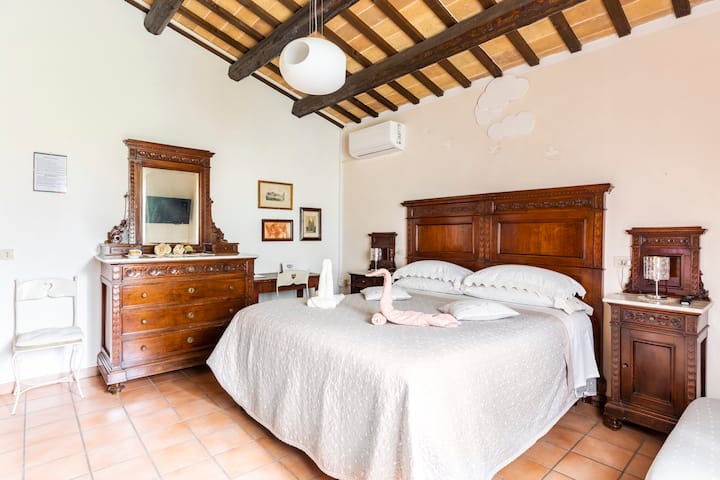 Chambre En B&b Dans La Nature  Proche De La Ville - Cesena