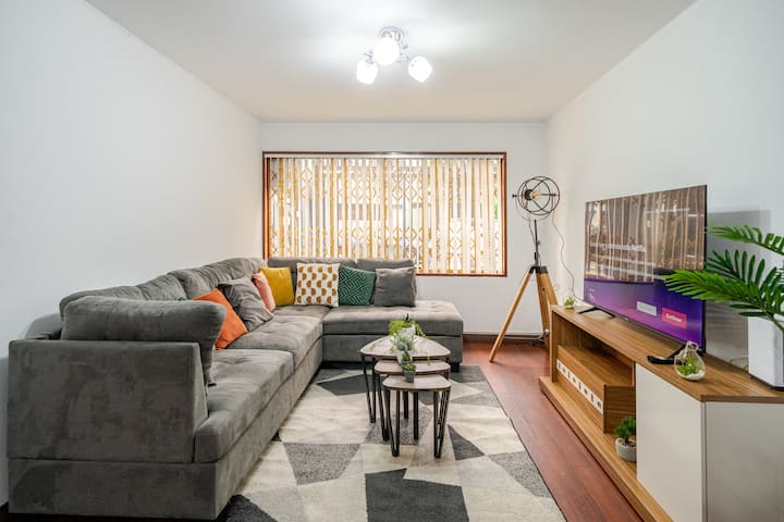 Lindo Y Acogedor Departamento En Miraflores - Peru