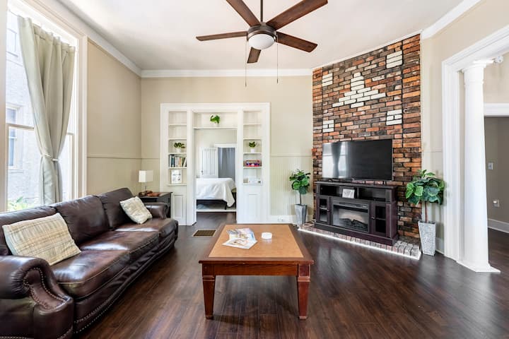 Victorian Gem 1bdr Apt Queen Bed - Montgomery, AL