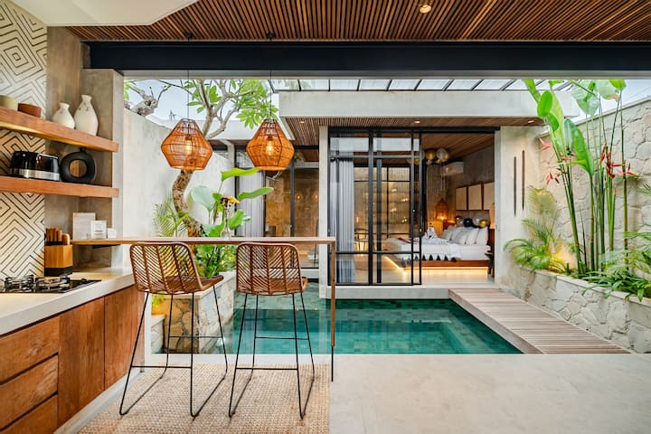 Romantic Bliss Villa Seminyak Island Getaway Haven - Bali